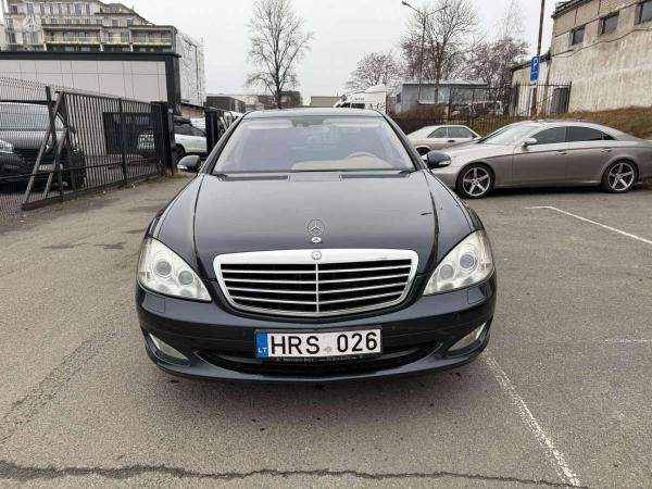 Mercedes-Benz S 320 2007 Viļņa, ar dzinēja tilpumu 2.99 L un nobraukumu 419 tūkst. km par 5300 €, foto 2 vietnē AUTOMOTO.COM.LV