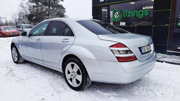 Mercedes-Benz S 320 2007 in Riga, with an engine capacity of 3.00 L and mileage of 338 thousand km for 5500 €, photo 4 on AUTOMOTO.COM.LV