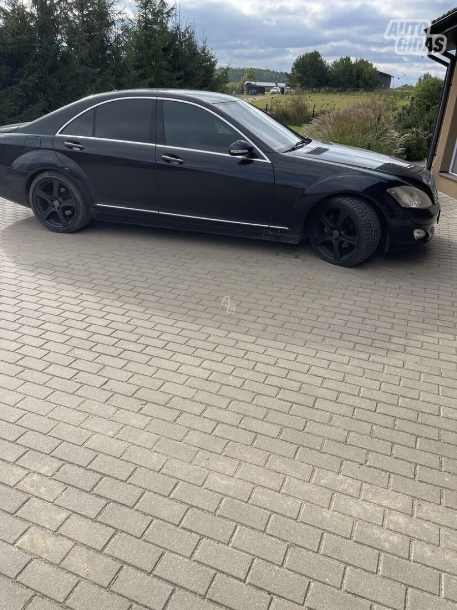 Mercedes-Benz S 320 2007 Jonava, ar dzinēja tilpumu 3.00 L un nobraukumu 300 tūkst. km par 4500 €, foto 15 vietnē AUTOMOTO.COM.LV