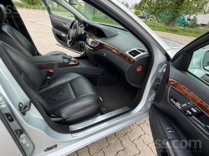Mercedes-Benz S 320 2007 Rīga, ar dzinēja tilpumu 3.00 L un nobraukumu 0 tūkst. km par 7450 €, foto 23 vietnē AUTOMOTO.COM.LV
