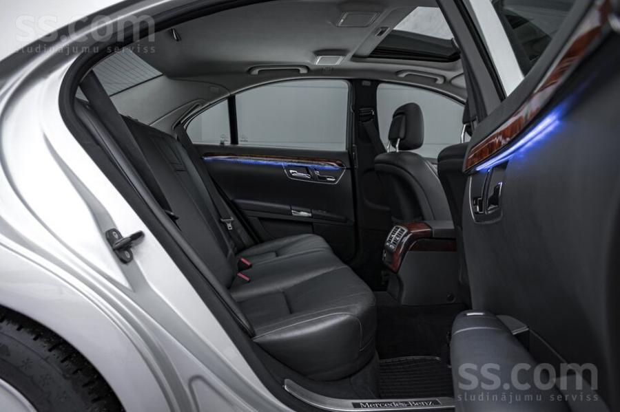 Mercedes-Benz S 320 2009 Rīga, ar dzinēja tilpumu 3.00 L un nobraukumu 0 tūkst. km par 8490 €, foto 12 vietnē AUTOMOTO.COM.LV