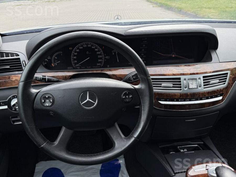 Balts Mercedes-Benz S 320 2006 Rīga, ar dzinēja tilpumu 3.00 L un nobraukumu 293 tūkst. km par 4500 €, foto 9 vietnē AUTOMOTO.COM.LV
