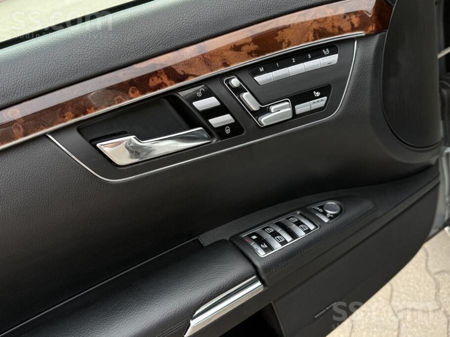 Balts Mercedes-Benz S 320 2006 Rīga, ar dzinēja tilpumu 3.00 L un nobraukumu 293 tūkst. km par 4500 €, foto 12 vietnē AUTOMOTO.COM.LV