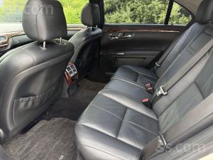 Balts Mercedes-Benz S 320 2006 Rīga, ar dzinēja tilpumu 3.00 L un nobraukumu 293 tūkst. km par 4500 €, foto 17 vietnē AUTOMOTO.COM.LV