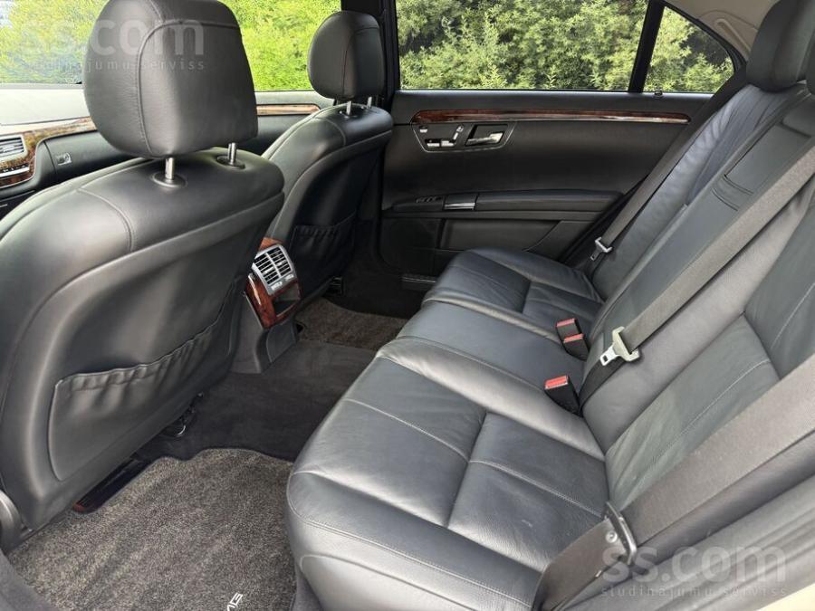 Balts Mercedes-Benz S 320 2006 Rīga, ar dzinēja tilpumu 3.00 L un nobraukumu 293 tūkst. km par 4500 €, foto 17 vietnē AUTOMOTO.COM.LV