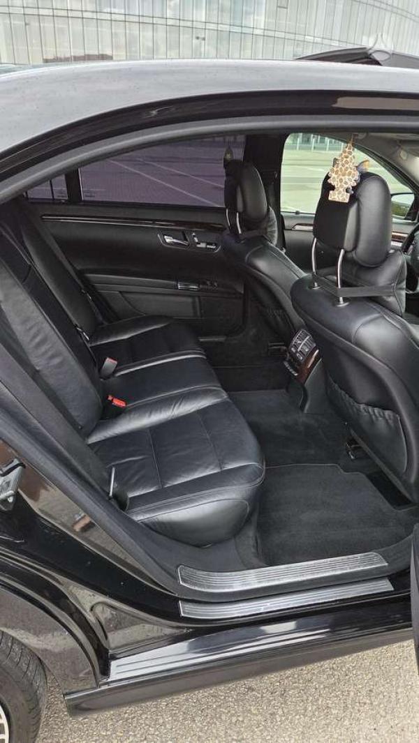 Melns Mercedes-Benz S 350 2012 Šauļi, ar dzinēja tilpumu 2.99 L un nobraukumu 350 tūkst. km par 12500 €, foto 10 vietnē AUTOMOTO.COM.LV