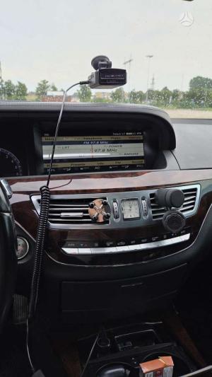 Melns Mercedes-Benz S 350 2012 Šauļi, ar dzinēja tilpumu 2.99 L un nobraukumu 350 tūkst. km par 12500 €, foto 19 vietnē AUTOMOTO.COM.LV