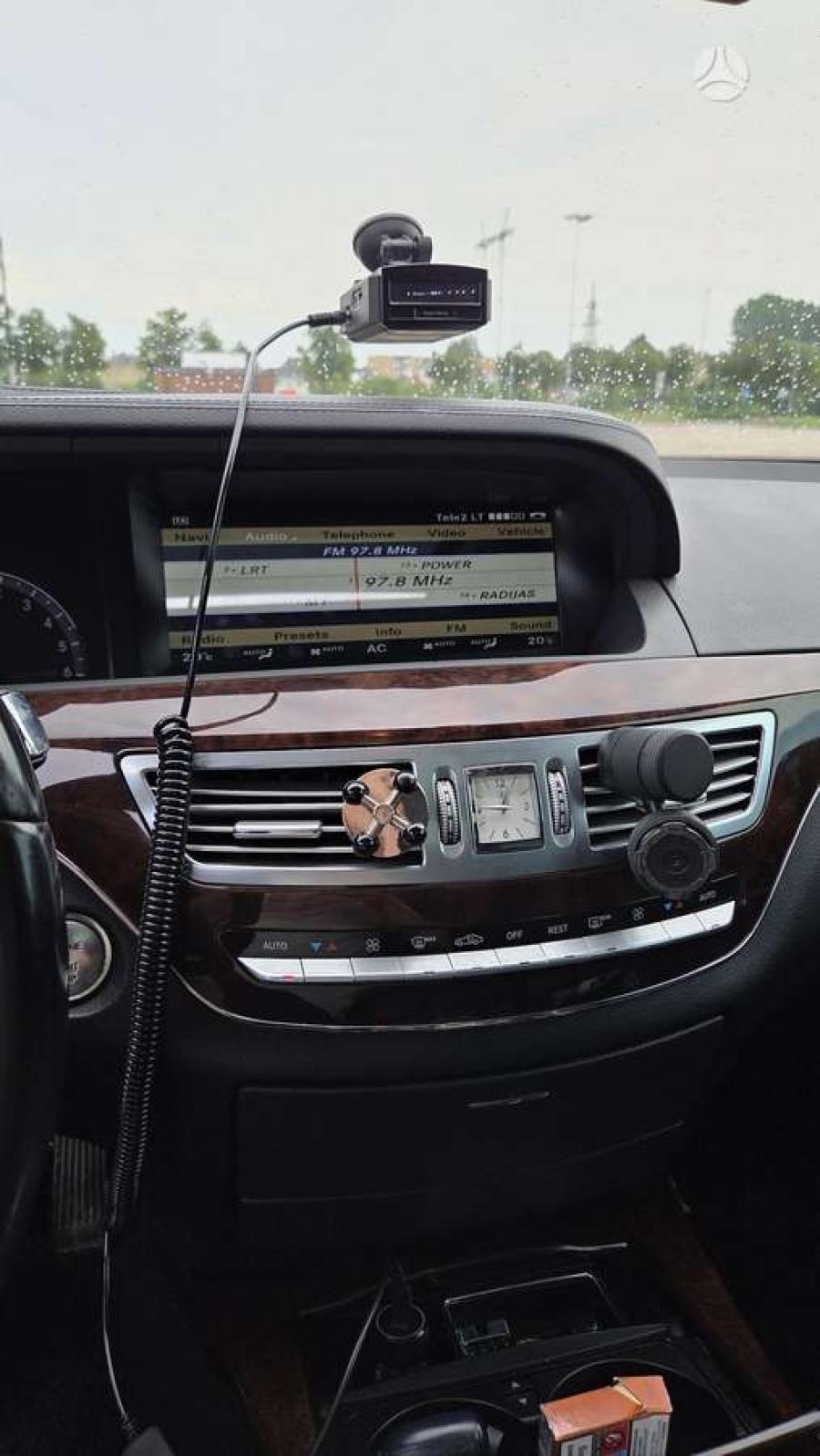 Melns Mercedes-Benz S 350 2012 Šauļi, ar dzinēja tilpumu 2.99 L un nobraukumu 350 tūkst. km par 12500 €, foto 19 vietnē AUTOMOTO.COM.LV