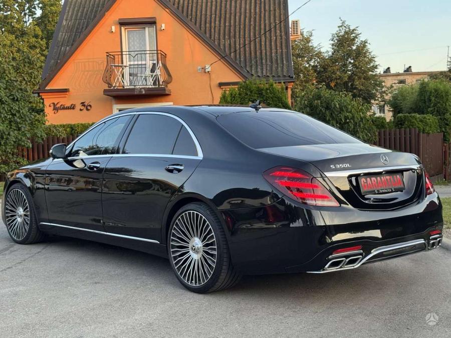 Black Mercedes-Benz S 350 2017 in Siauliai, with an engine capacity of 3.00 L and mileage of 176 thousand km for 36500 €, photo 5 on AUTOMOTO.COM.LV