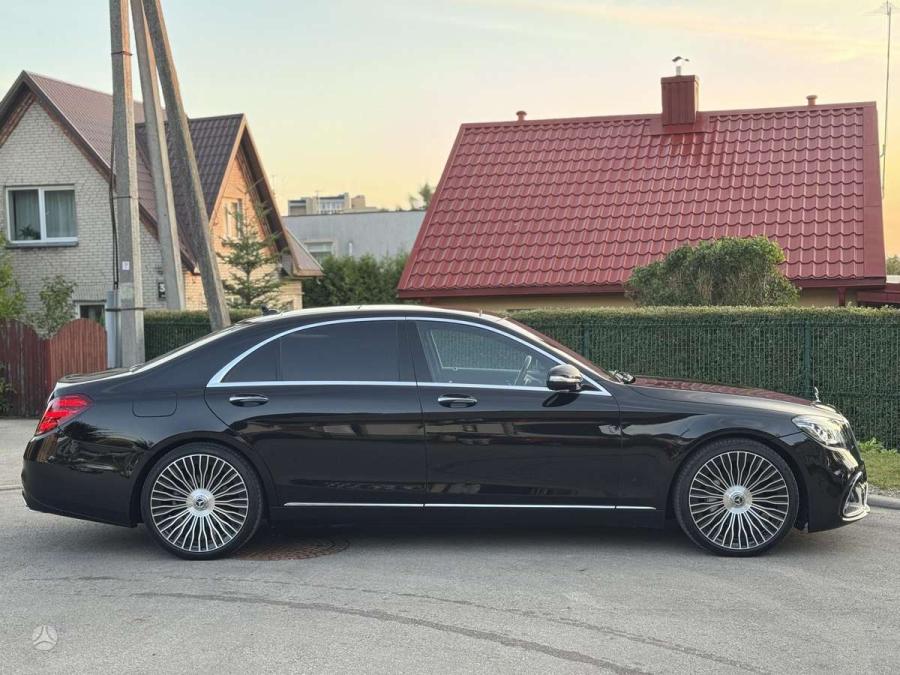 Black Mercedes-Benz S 350 2017 in Siauliai, with an engine capacity of 3.00 L and mileage of 176 thousand km for 36500 €, photo 9 on AUTOMOTO.COM.LV
