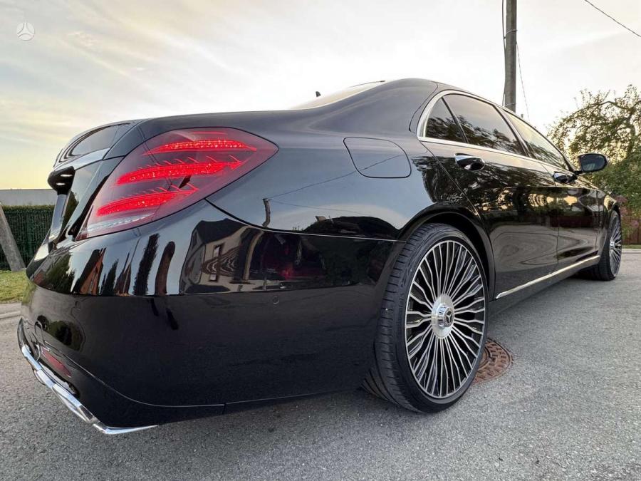 Black Mercedes-Benz S 350 2017 in Siauliai, with an engine capacity of 3.00 L and mileage of 176 thousand km for 36500 €, photo 12 on AUTOMOTO.COM.LV