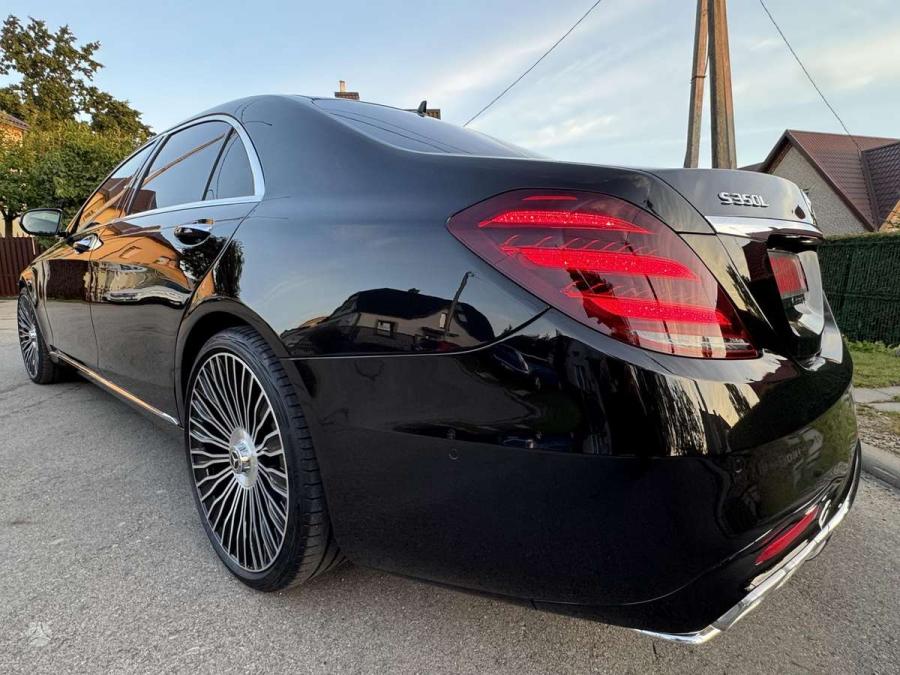 Black Mercedes-Benz S 350 2017 in Siauliai, with an engine capacity of 3.00 L and mileage of 176 thousand km for 36500 €, photo 13 on AUTOMOTO.COM.LV