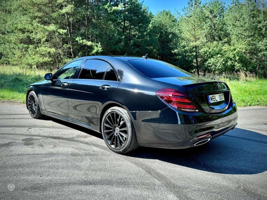 Black Mercedes-Benz S 350 2018 in Vilnius, with an engine capacity of 2.93 L and mileage of 136 thousand km for 45100 €, photo 5 on AUTOMOTO.COM.LV