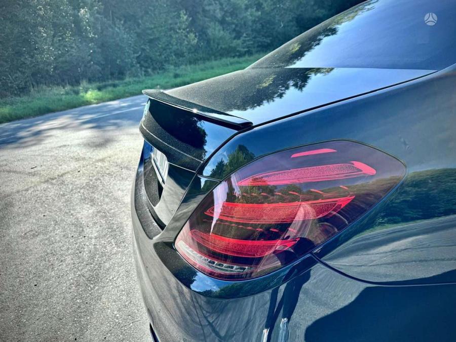 Black Mercedes-Benz S 350 2018 in Vilnius, with an engine capacity of 2.93 L and mileage of 136 thousand km for 45100 €, photo 14 on AUTOMOTO.COM.LV