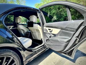 Black Mercedes-Benz S 350 2018 in Vilnius, with an engine capacity of 2.93 L and mileage of 136 thousand km for 45100 €, photo 26 on AUTOMOTO.COM.LV