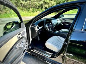 Black Mercedes-Benz S 350 2018 in Vilnius, with an engine capacity of 2.93 L and mileage of 136 thousand km for 45100 €, photo 31 on AUTOMOTO.COM.LV