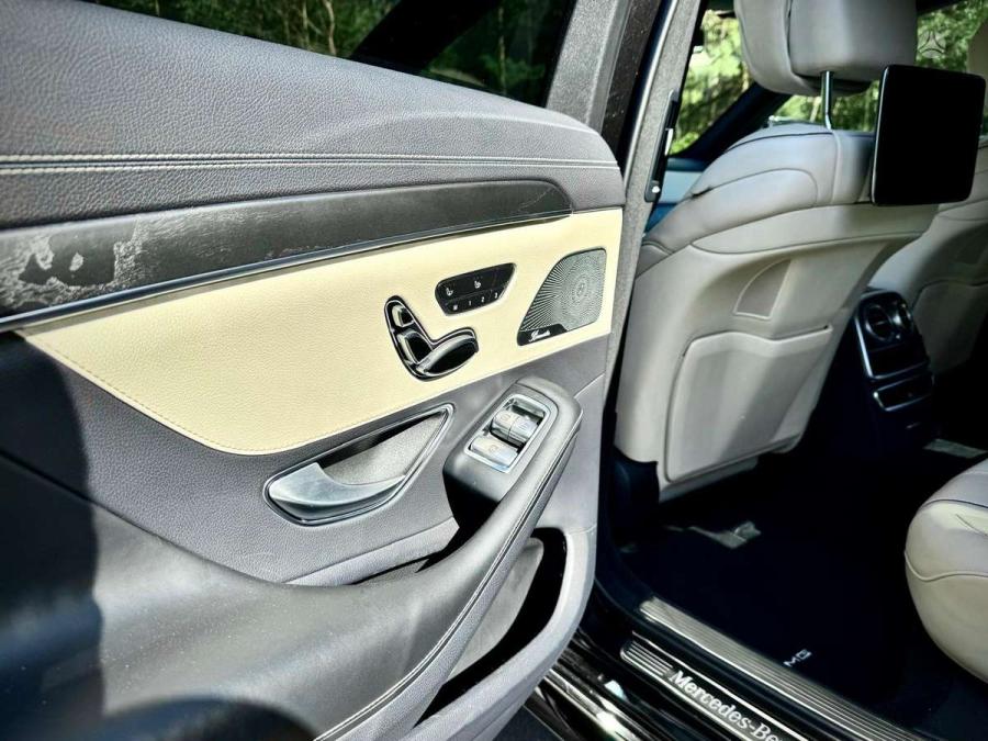 Black Mercedes-Benz S 350 2018 in Vilnius, with an engine capacity of 2.93 L and mileage of 136 thousand km for 45100 €, photo 34 on AUTOMOTO.COM.LV