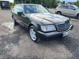 Black Mercedes-Benz S 350 1995 in Riga, with an engine capacity of 3.40 L and mileage of 346 thousand km for 8500 €, photo 3 on AUTOMOTO.COM.LV