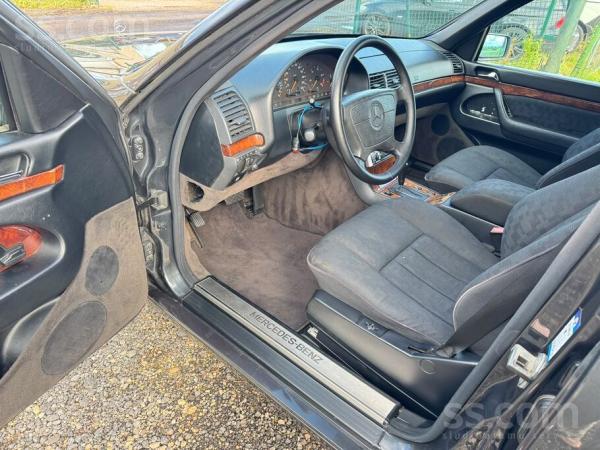 Black Mercedes-Benz S 350 1995 in Riga, with an engine capacity of 3.40 L and mileage of 346 thousand km for 8500 €, photo 7 on AUTOMOTO.COM.LV