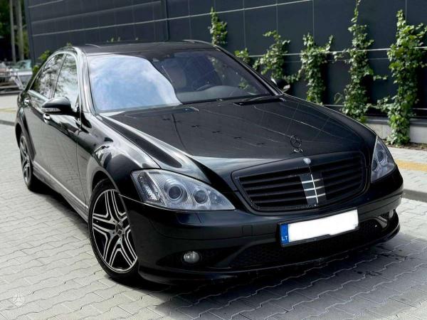 Black Mercedes-Benz S 350 2005 in Klaipeda, with an engine capacity of 3.50 L and mileage of 385 thousand km for 5700 €, photo 4 on AUTOMOTO.COM.LV