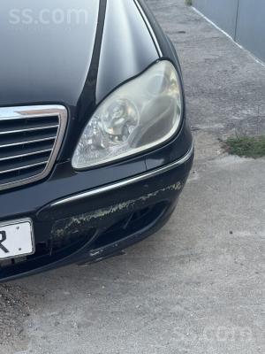 Melns Mercedes-Benz S 350 2005 Liepāja, ar dzinēja tilpumu 3.70 L un nobraukumu 240 tūkst. km par 1000 €, foto 6 vietnē AUTOMOTO.COM.LV