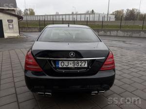 Melns Mercedes-Benz S 350 2005 Rīga, ar dzinēja tilpumu 3.50 L un nobraukumu 328 tūkst. km par 6490 €, foto 7 vietnē AUTOMOTO.COM.LV