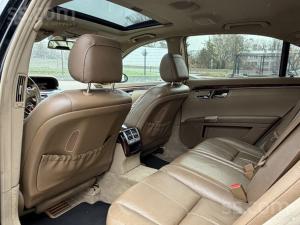 Melns Mercedes-Benz S 350 2005 Rīga, ar dzinēja tilpumu 3.50 L un nobraukumu 328 tūkst. km par 6490 €, foto 12 vietnē AUTOMOTO.COM.LV