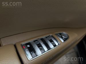 Melns Mercedes-Benz S 350 2005 Rīga, ar dzinēja tilpumu 3.50 L un nobraukumu 328 tūkst. km par 6490 €, foto 14 vietnē AUTOMOTO.COM.LV