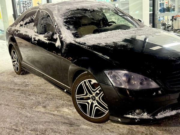 Black Mercedes-Benz S 350 2006 in Klaipeda, with an engine capacity of 3.50 L and mileage of 375 thousand km for 6550 €, photo 7 on AUTOMOTO.COM.LV