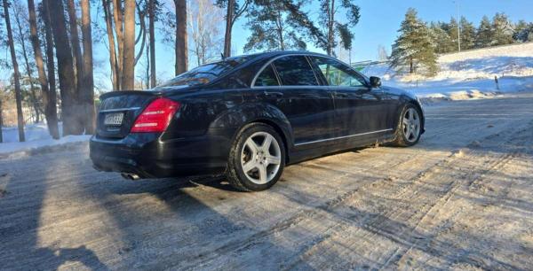 Melns Mercedes-Benz S 350 2006 Ukmergė, ar dzinēja tilpumu 3.50 L un nobraukumu 398 tūkst. km par 6250 €, foto 3 vietnē AUTOMOTO.COM.LV