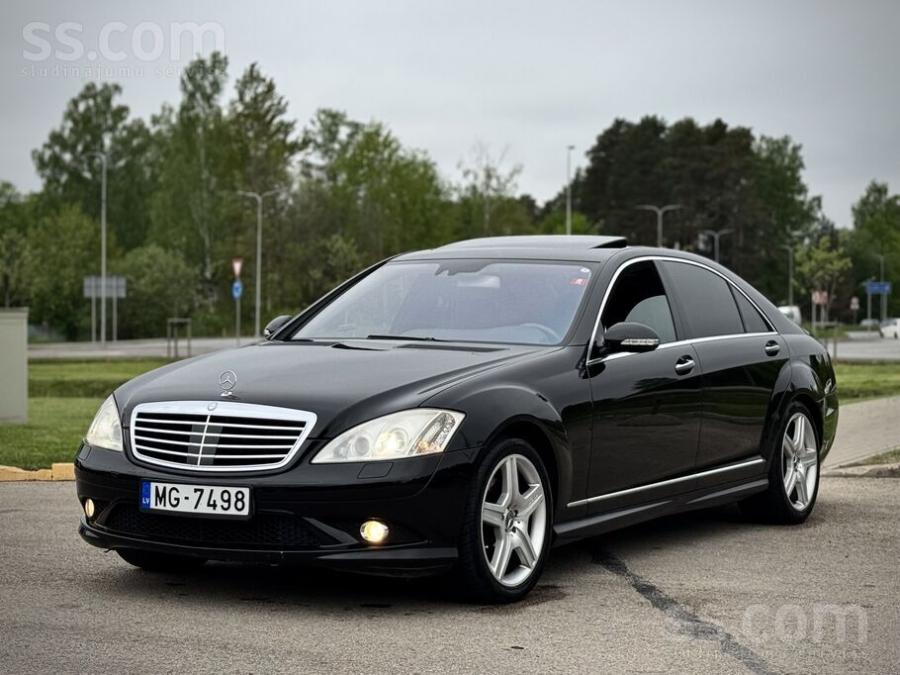 Черный Мерседес С 350 2006 в Рига, объемом двигателя 3.50 л и пробегом 270 тыс. км за 6000 €, фото 4 на AUTOMOTO.COM.LV