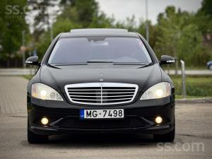 Черный Мерседес С 350 2006 в Рига, объемом двигателя 3.50 л и пробегом 270 тыс. км за 6000 €, фото 5 на AUTOMOTO.COM.LV