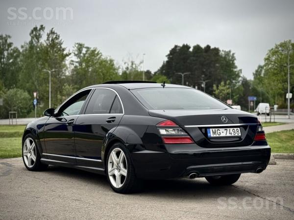 Black Mercedes-Benz S 350 2006 in Riga, with an engine capacity of 3.50 L and mileage of 270 thousand km for 6000 €, photo 8 on AUTOMOTO.COM.LV