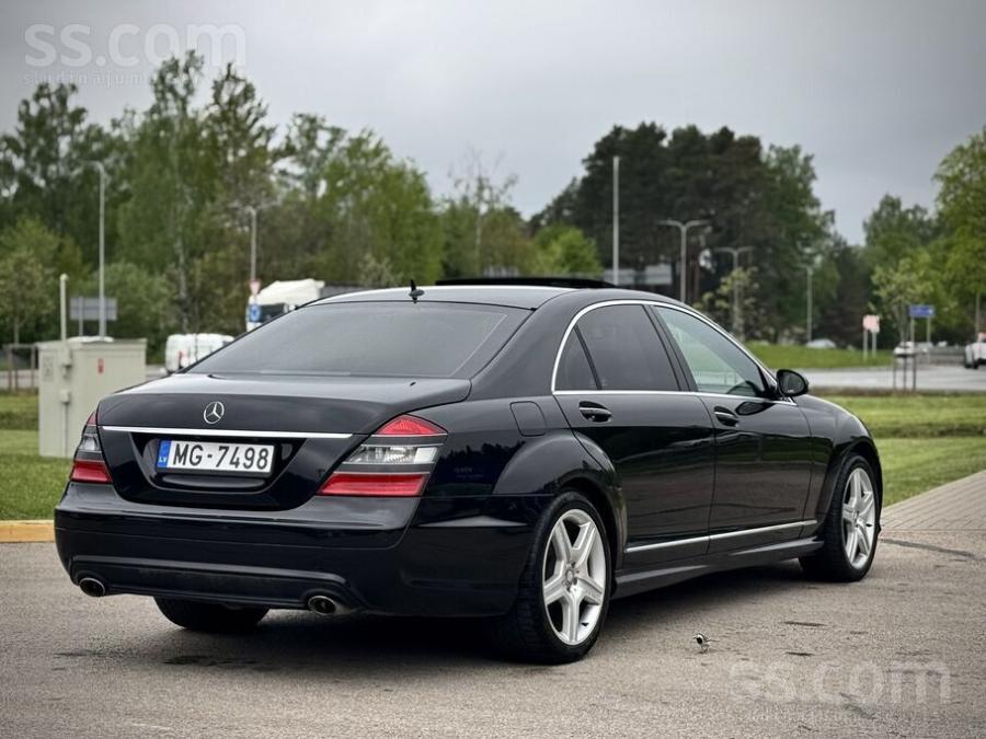 Черный Мерседес С 350 2006 в Рига, объемом двигателя 3.50 л и пробегом 270 тыс. км за 6000 €, фото 10 на AUTOMOTO.COM.LV