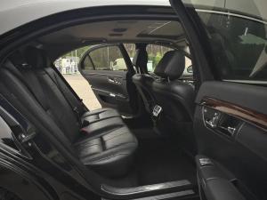 Черный Мерседес С 350 2006 в Рига, объемом двигателя 3.50 л и пробегом 270 тыс. км за 6000 €, фото 13 на AUTOMOTO.COM.LV