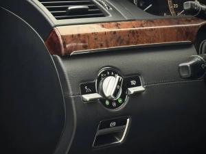 Черный Мерседес С 350 2006 в Рига, объемом двигателя 3.50 л и пробегом 270 тыс. км за 6000 €, фото 15 на AUTOMOTO.COM.LV