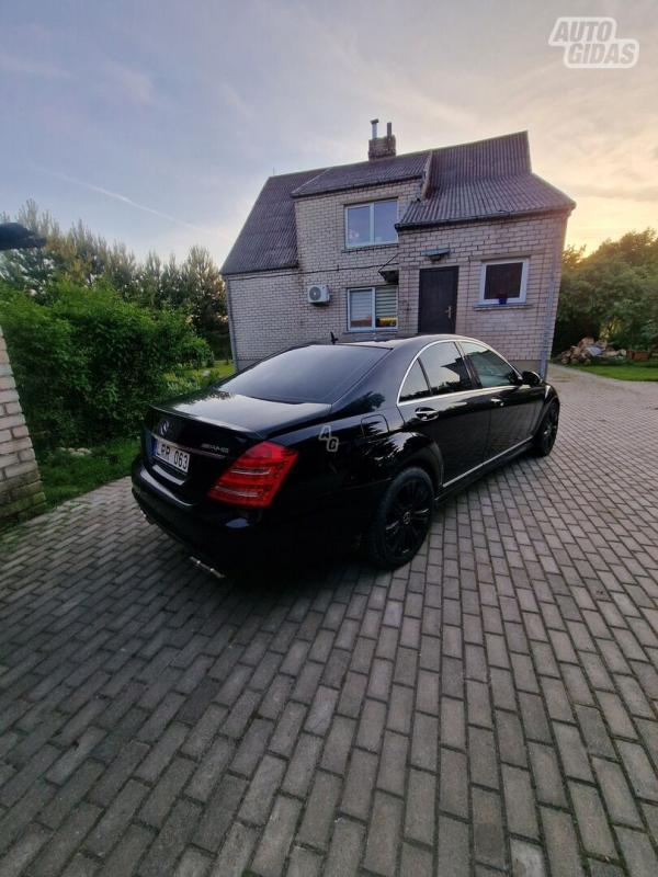 Black Mercedes-Benz S 350 2006 in Kretinga, with an engine capacity of 3.50 L and mileage of 331 thousand km for 5100 €, photo 4 on AUTOMOTO.COM.LV