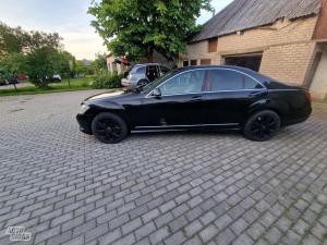 Черный Мерседес С 350 2006 в Кретинга, объемом двигателя 3.50 л и пробегом 331 тыс. км за 5100 €, фото 7 на AUTOMOTO.COM.LV