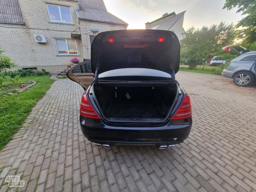 Черный Мерседес С 350 2006 в Кретинга, объемом двигателя 3.50 л и пробегом 331 тыс. км за 5100 €, фото 15 на AUTOMOTO.COM.LV