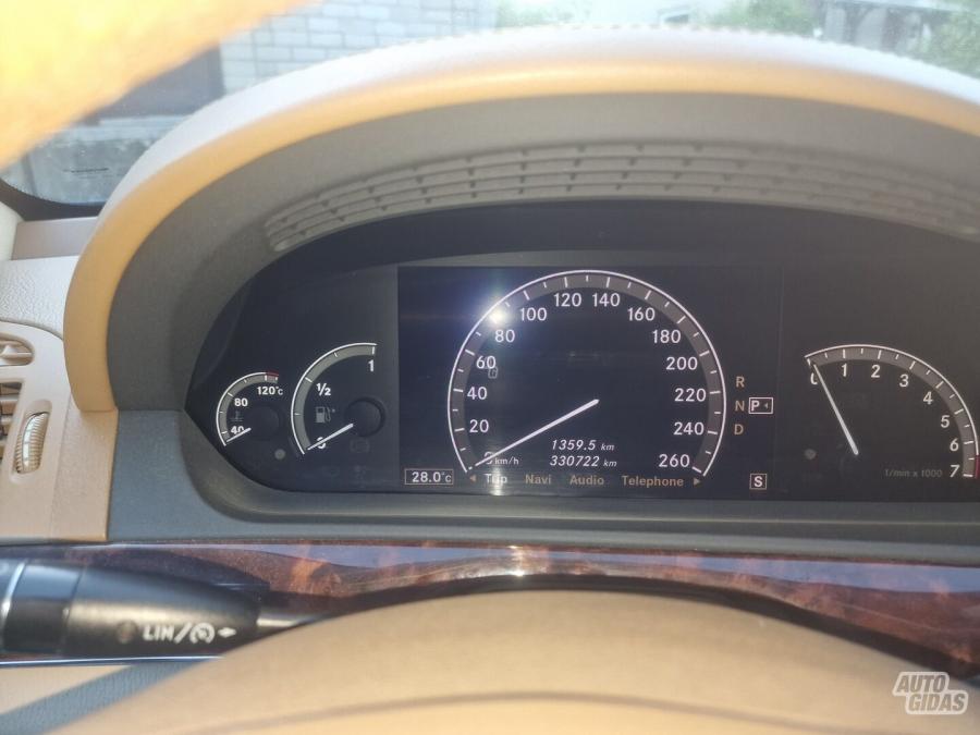 Черный Мерседес С 350 2006 в Кретинга, объемом двигателя 3.50 л и пробегом 331 тыс. км за 5100 €, фото 19 на AUTOMOTO.COM.LV