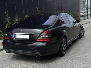 Черный Мерседес С 350 2006 в Клайпеда, объемом двигателя 3.50 л и пробегом 365 тыс. км за 4700 €, фото 6 на AUTOMOTO.COM.LV