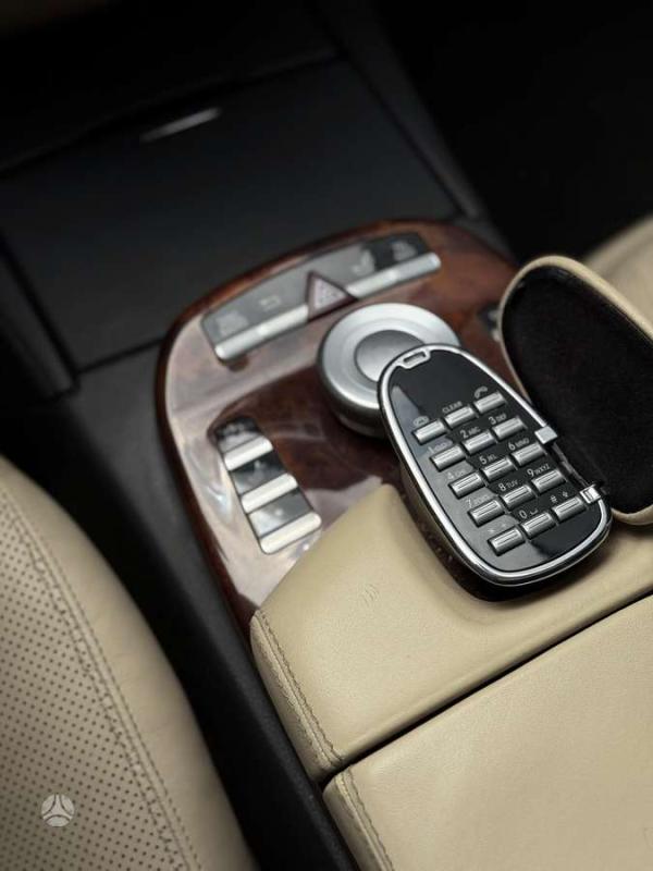 Черный Мерседес С 350 2006 в Клайпеда, объемом двигателя 3.50 л и пробегом 365 тыс. км за 4700 €, фото 9 на AUTOMOTO.COM.LV