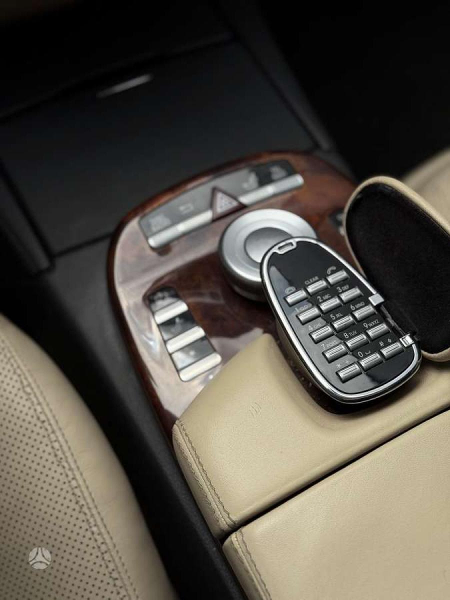 Черный Мерседес С 350 2006 в Клайпеда, объемом двигателя 3.50 л и пробегом 365 тыс. км за 4700 €, фото 10 на AUTOMOTO.COM.LV