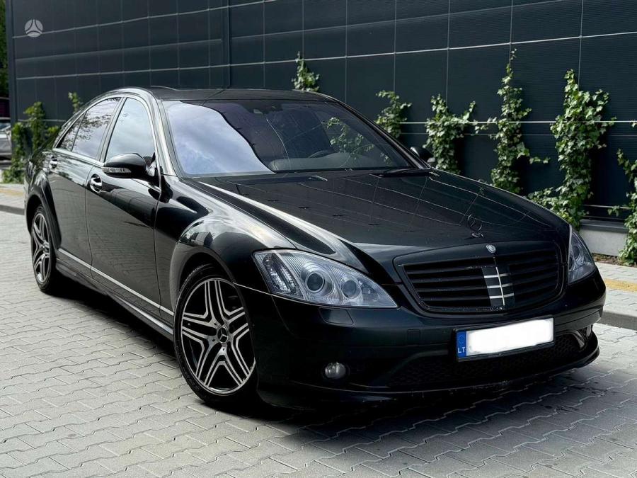 Черный Мерседес С 350 2006 в Клайпеда, объемом двигателя 3.50 л и пробегом 365 тыс. км за 4700 €, фото 23 на AUTOMOTO.COM.LV