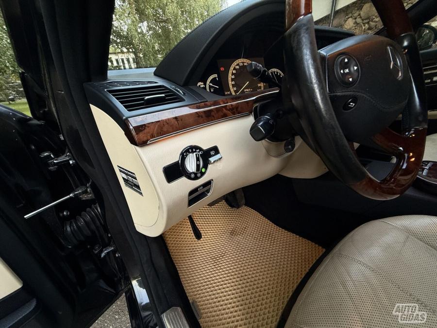 Черный Мерседес С 350 2006 в Паневежис, объемом двигателя 3.50 л и пробегом 309 тыс. км за 8000 €, фото 14 на AUTOMOTO.COM.LV