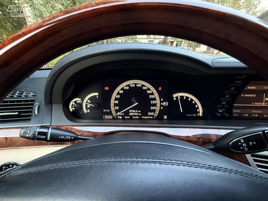 Черный Мерседес С 350 2006 в Паневежис, объемом двигателя 3.50 л и пробегом 309 тыс. км за 8000 €, фото 21 на AUTOMOTO.COM.LV
