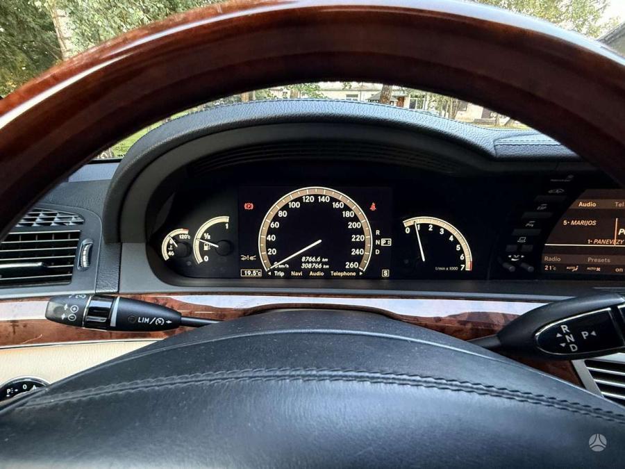 Черный Мерседес С 350 2006 в Паневежис, объемом двигателя 3.50 л и пробегом 309 тыс. км за 8000 €, фото 18 на AUTOMOTO.COM.LV