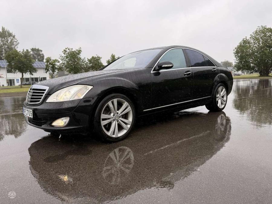 Черный Мерседес С 350 2006 в Паневежис, объемом двигателя 3.50 л и пробегом 309 тыс. км за 8000 €, фото 24 на AUTOMOTO.COM.LV