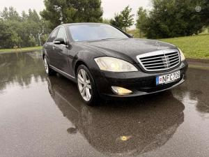 Черный Мерседес С 350 2006 в Паневежис, объемом двигателя 3.50 л и пробегом 309 тыс. км за 8000 €, фото 25 на AUTOMOTO.COM.LV