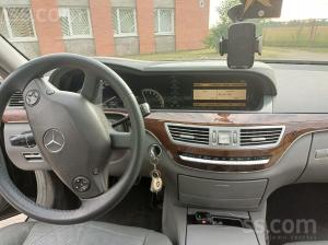 Черный Мерседес С 350 2006 в Елгава, объемом двигателя 3.50 л и пробегом 217 тыс. км за 7500 €, фото 11 на AUTOMOTO.COM.LV